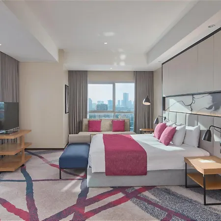 Crowne Plaza Manila Galleria By Ihg Pasig City: 5 star Hotel with a Minimum Price 5039PHP ...